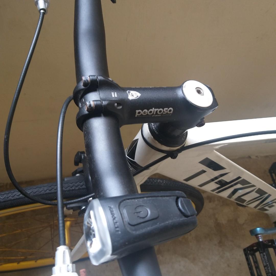 THRONE fixie, Sports Equipment, Bicycles & Parts, Bicycles on Carousell