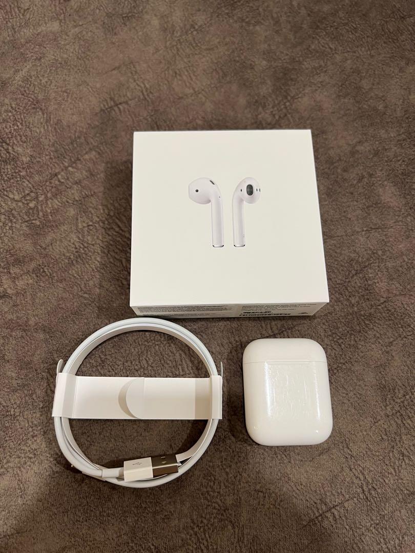 Apple Gen 1 Airpods, Audio, Earphones on Carousell