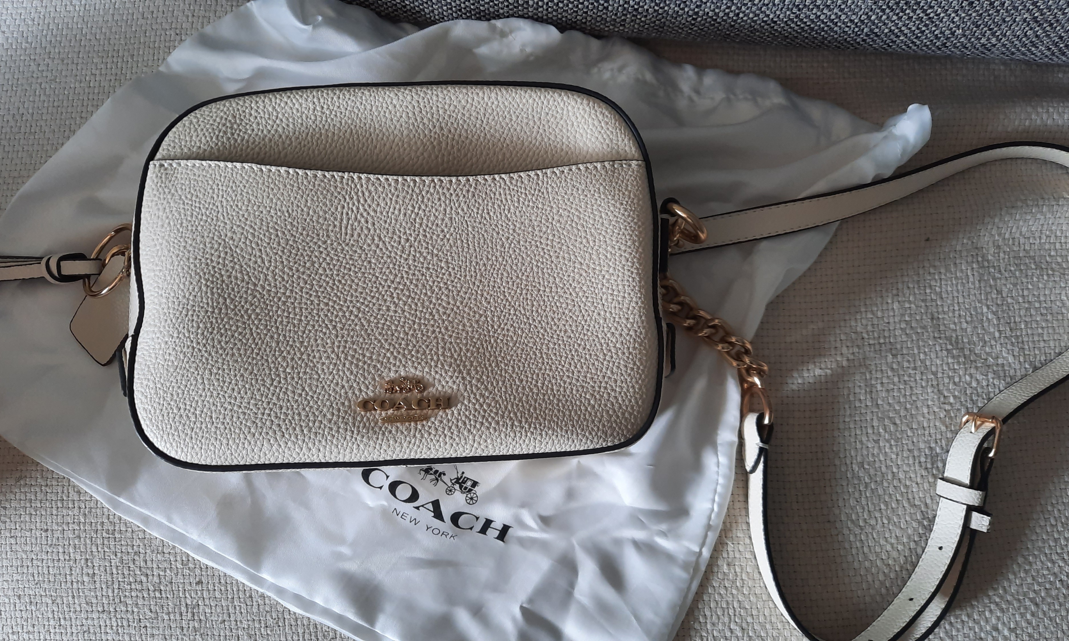 Price reduced Authentic Coach Camera bag, Women's Fashion, Bags ...