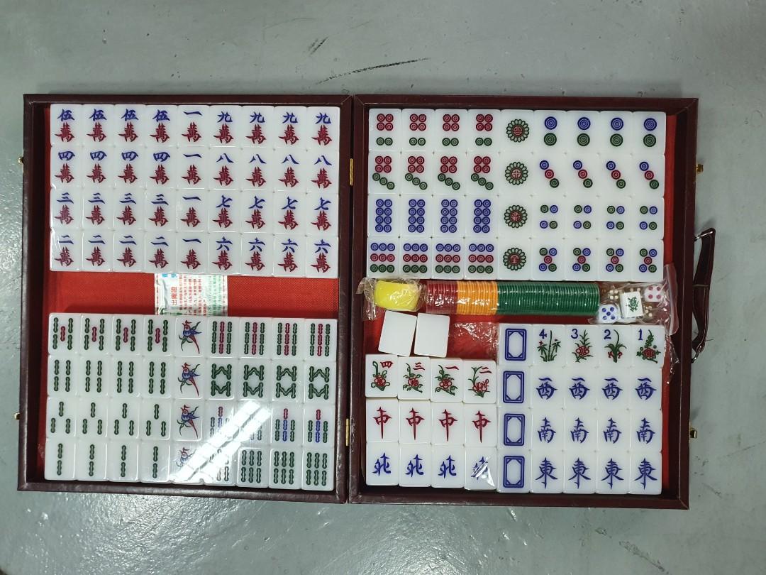 Royal Gold Crystal Singapore Mahjong Set A1 Size Brand New Set With ...