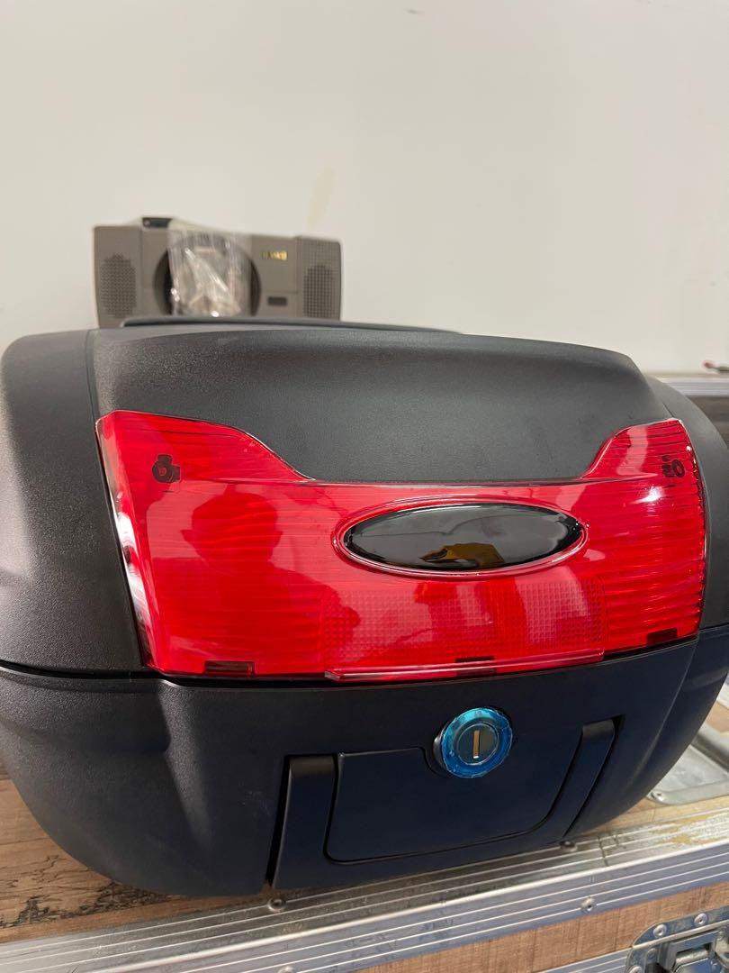 Duke 200 box and rack, Motorcycles, Motorcycle Accessories on Carousell