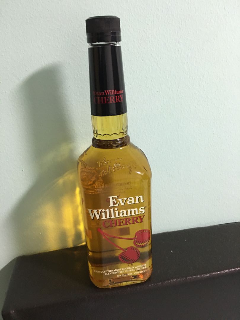 Evan williams cherry bourbon whiskey, Food & Drinks, Alcoholic ...
