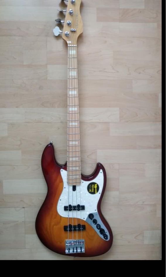 Marcus Miller Sire V7 Bass Ash 2nd Gen, Hobbies & Toys, Music & Media ...