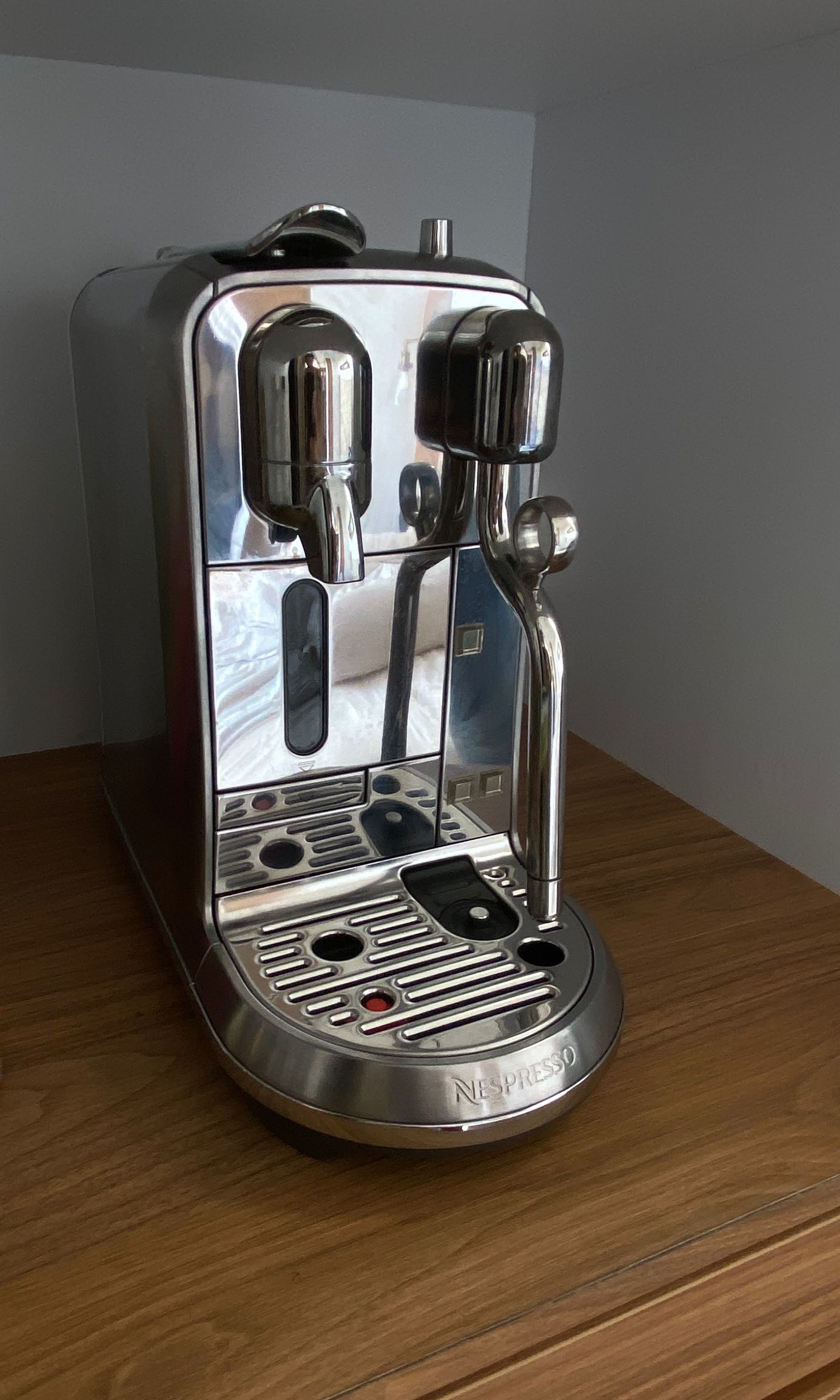 Nespresso Creatista Plus, TV & Home Appliances, Kitchen Appliances ...