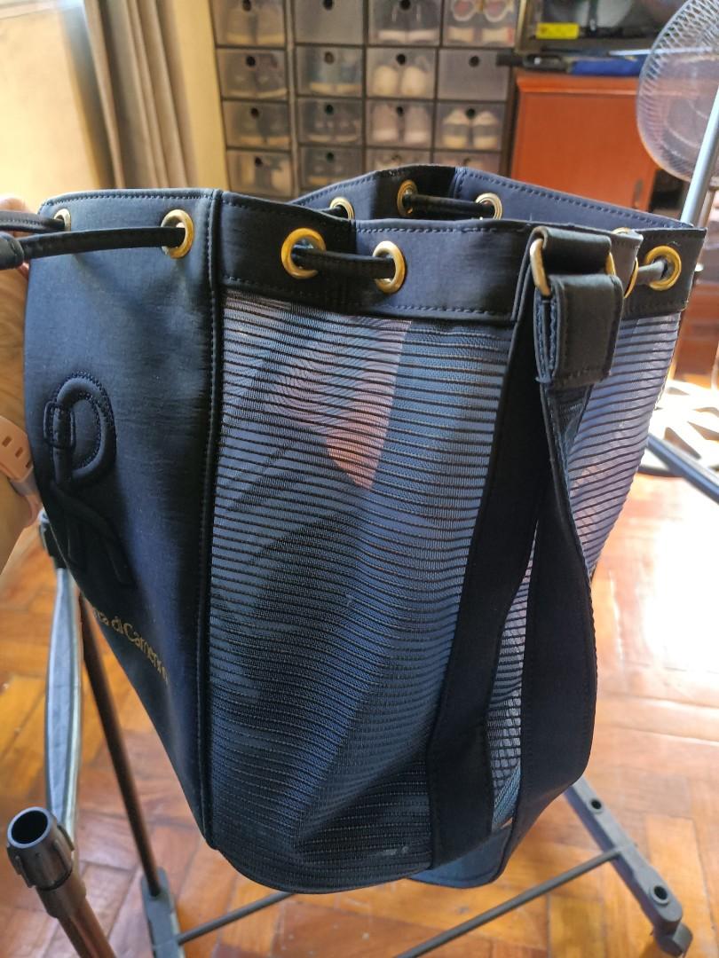 Roberto di Camerino Nylon Bucket Bag, Women's Fashion, Bags & Wallets ...