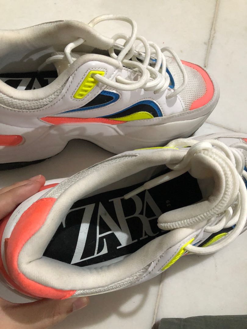 Sepatu Zara Original uk.39. Nego, Fesyen Pria, Sepatu , Sneakers di ...
