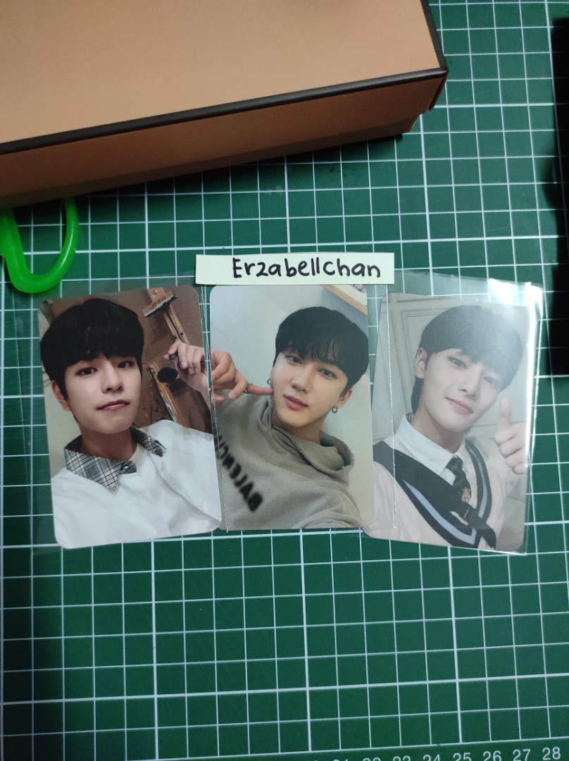 SKZ STRAY KIDS NOEASY SUBK PC, Hobbies & Toys, Collectibles ...