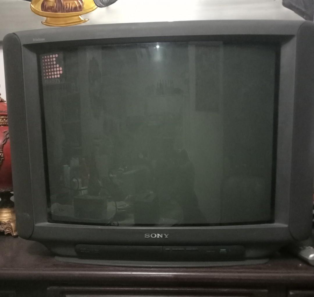 Sony Trinitron 22 inches Colored TV, TV & Home Appliances, TV ...