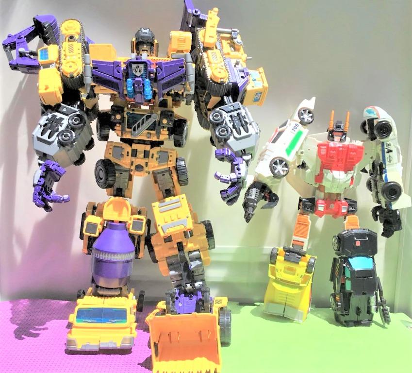 Transformers Mixmaster combines to become DEVASTATOR, Hobbies & Toys ...