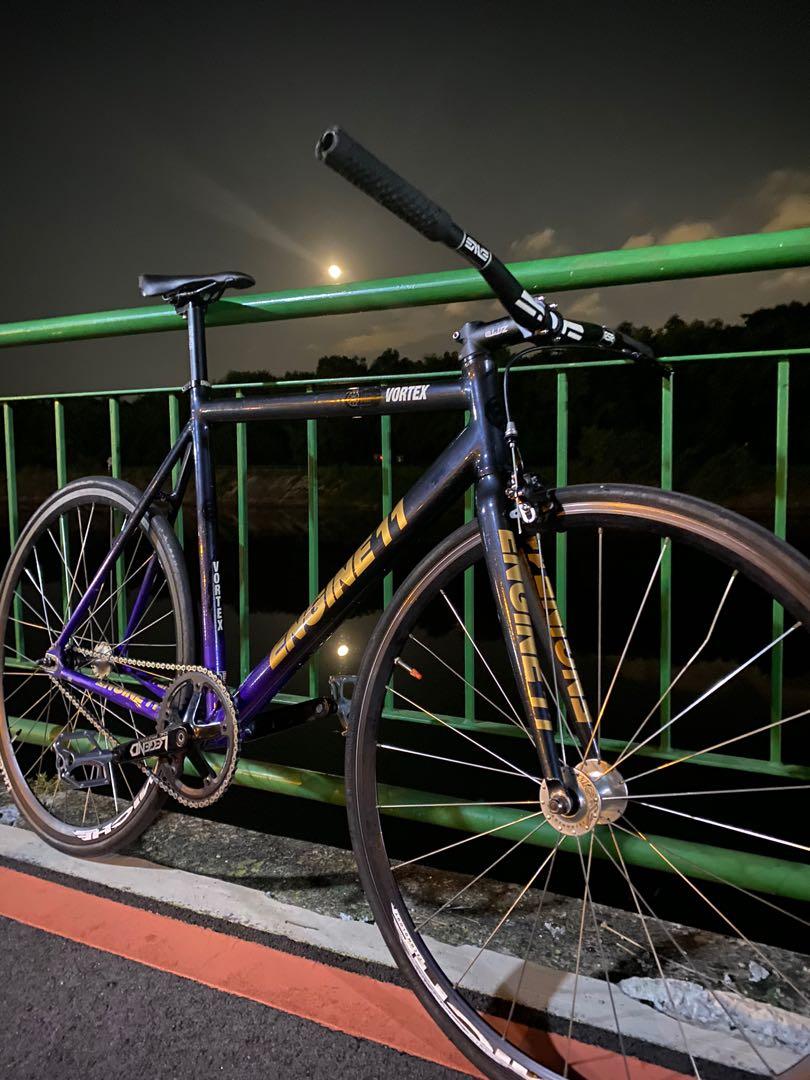 WTS/WTT ENGINE 11 VORTEX FRAMESET, Sports Equipment, Bicycles & Parts ...