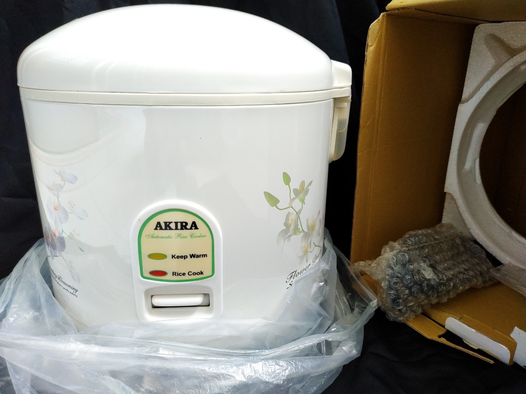 1.8L Rice cooker Akira, TV & Home Appliances, Kitchen Appliances ...