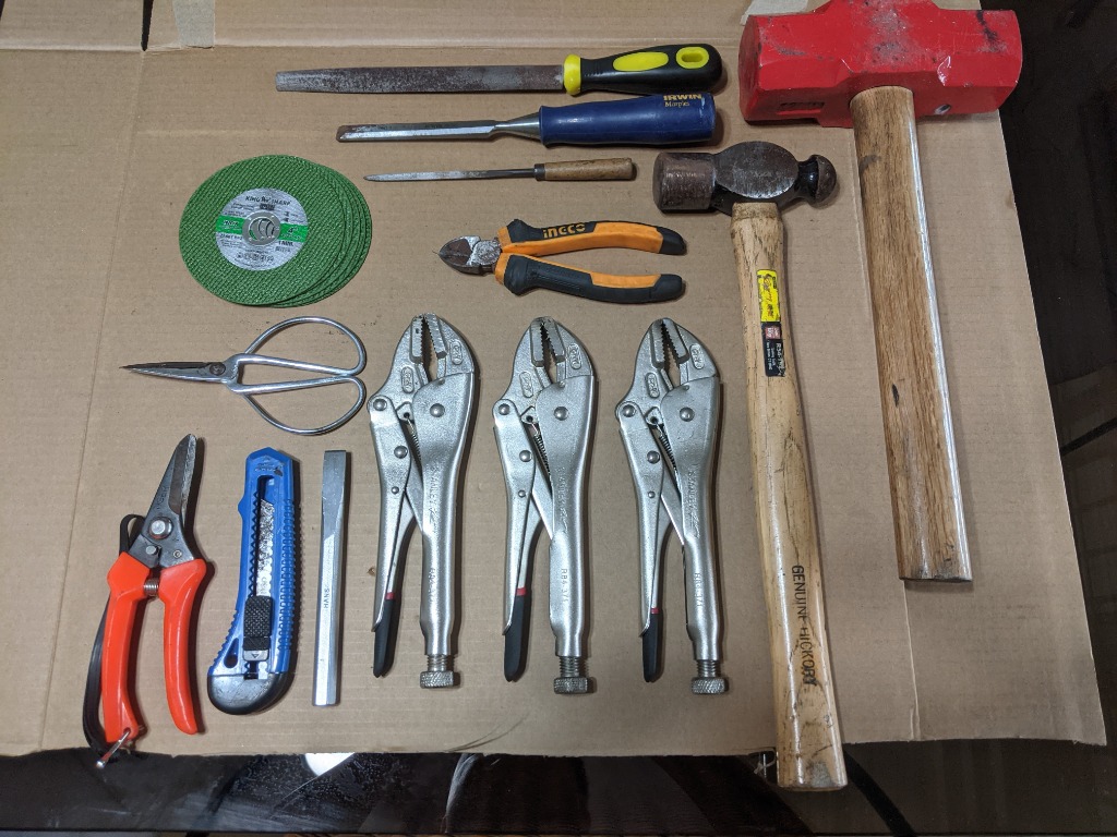 Auto Body Hand Tools - Assorted used tools, Furniture & Home Living ...