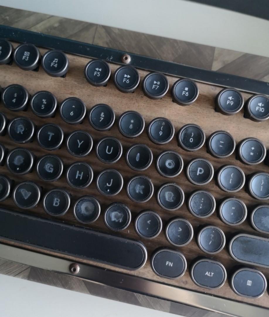 Azio Retro Classic Bluetooth (Elwood) - Luxury Vintage Backlit ...