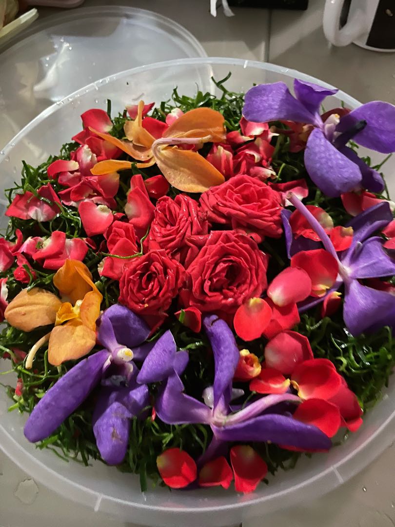 Bunga rampai, Hobbies & Toys, Stationery & Craft, Flowers & Bouquets on ...