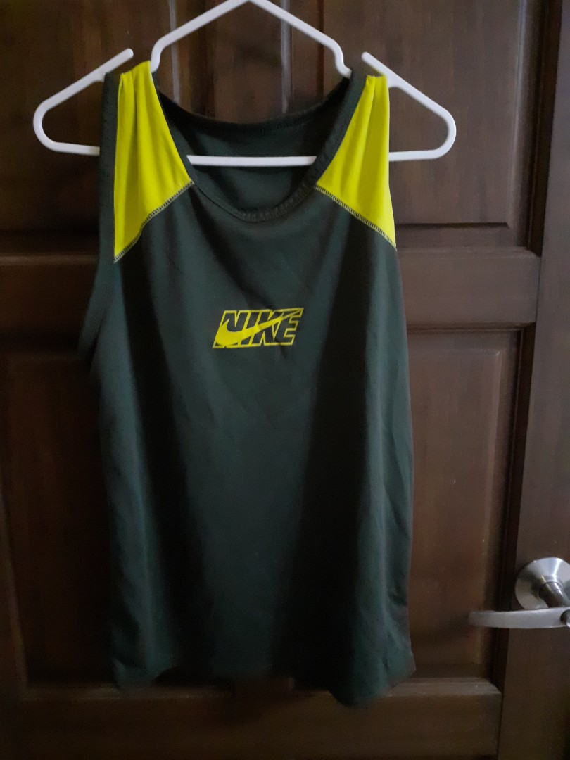 Nike Green Sando, Men's Fashion, Activewear on Carousell