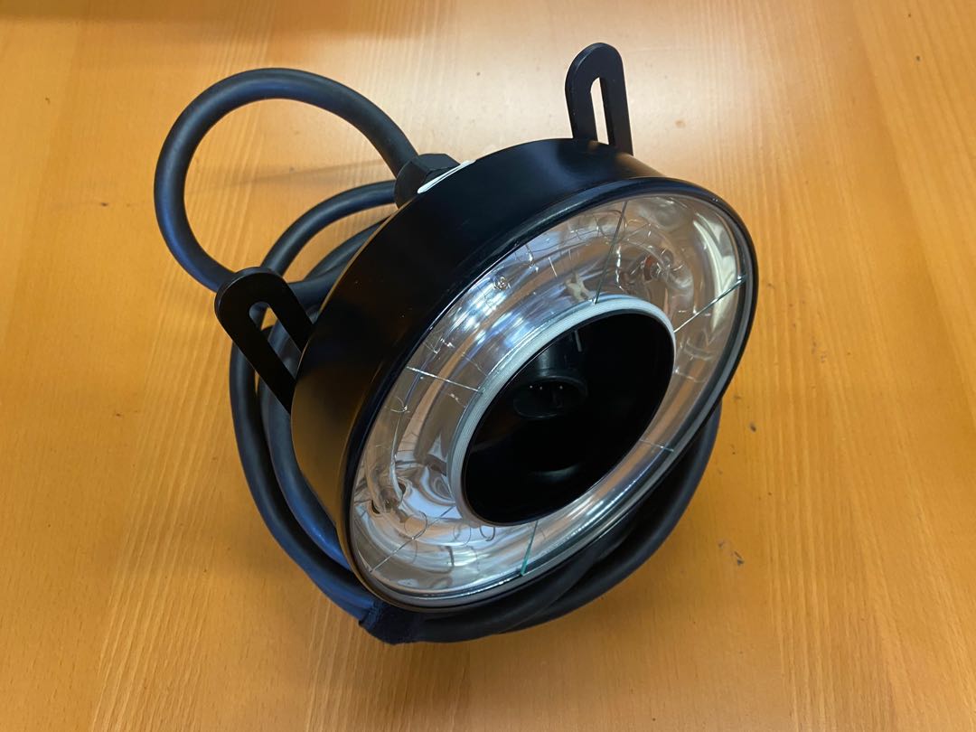 Profoto ProRing UV with close up reflector and softlight reflector ...