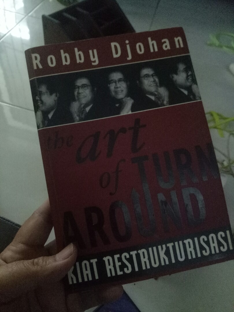 Robby Djohan, Buku & Alat Tulis, Buku di Carousell