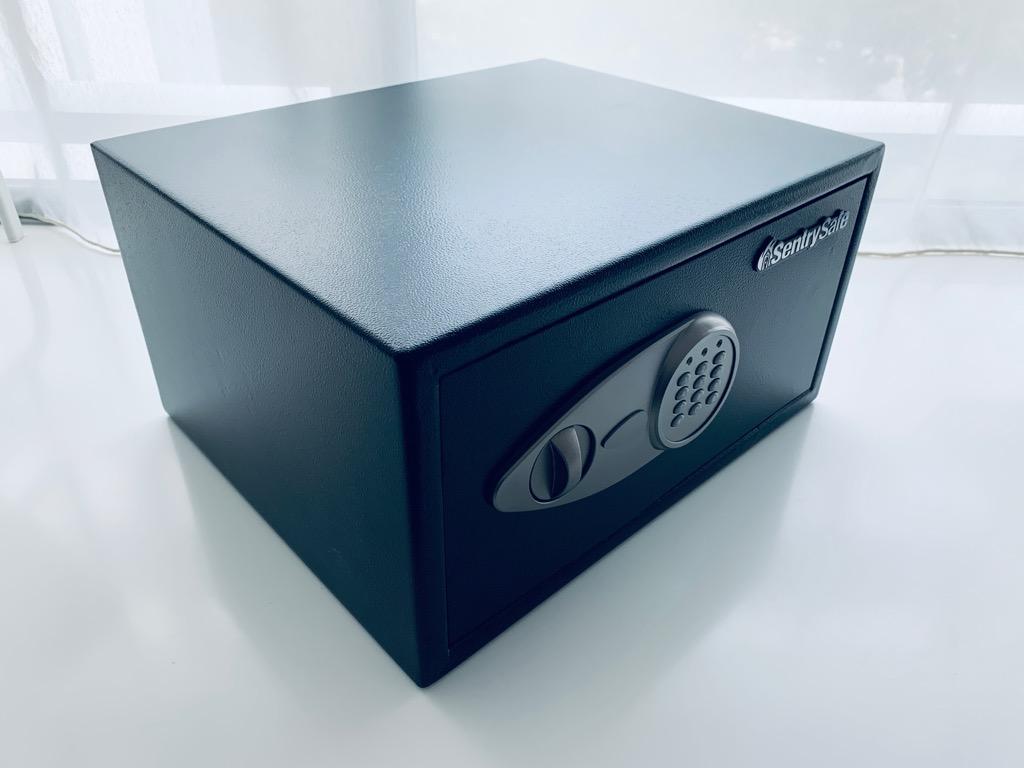 SentrySafe Digital Security Safe X105P, Furniture & Home Living ...
