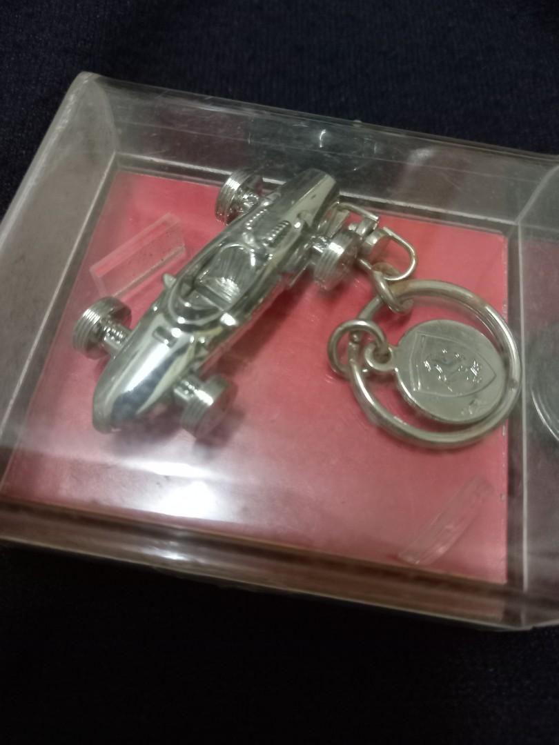 Shell Limited Edition Ferrari F2007 and Ferrari GTO 250 keychain and ...