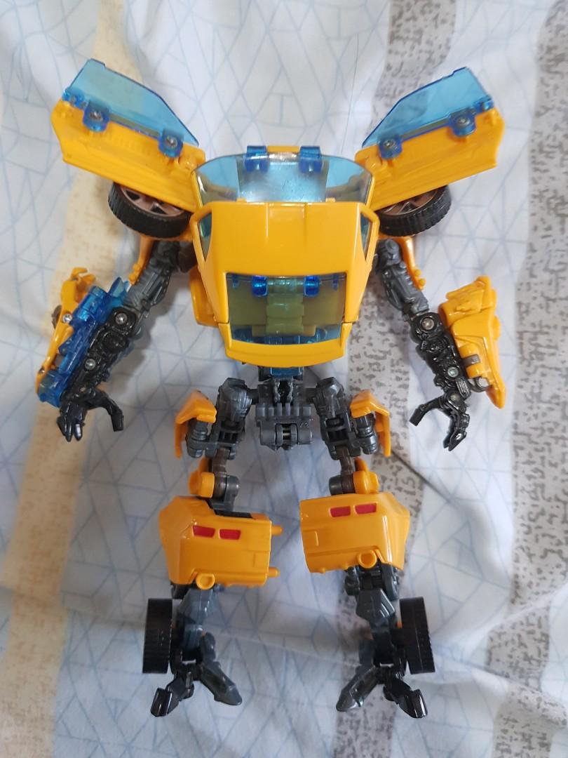 Transformers Hunt for the Decepticons Battle Blade Bumblebee Deluxe ...
