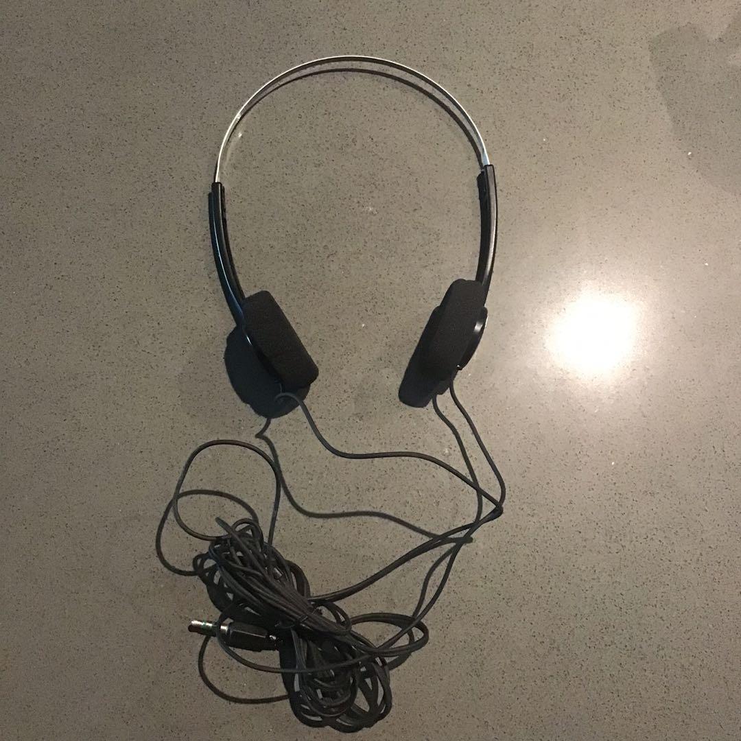 Vintage sony mdr-005 headphone, Audio, Headphones & Headsets on Carousell