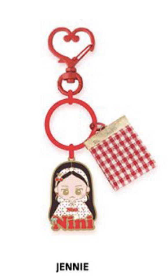 Blackpink’s Jennie Keychain [Authentic], Hobbies & Toys, Memorabilia ...