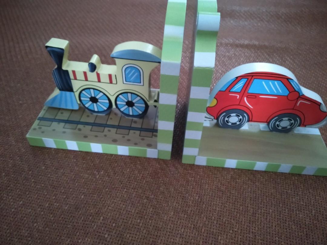 Book stopper, shelf/ photo frame, Furniture & Home Living, Home Decor ...