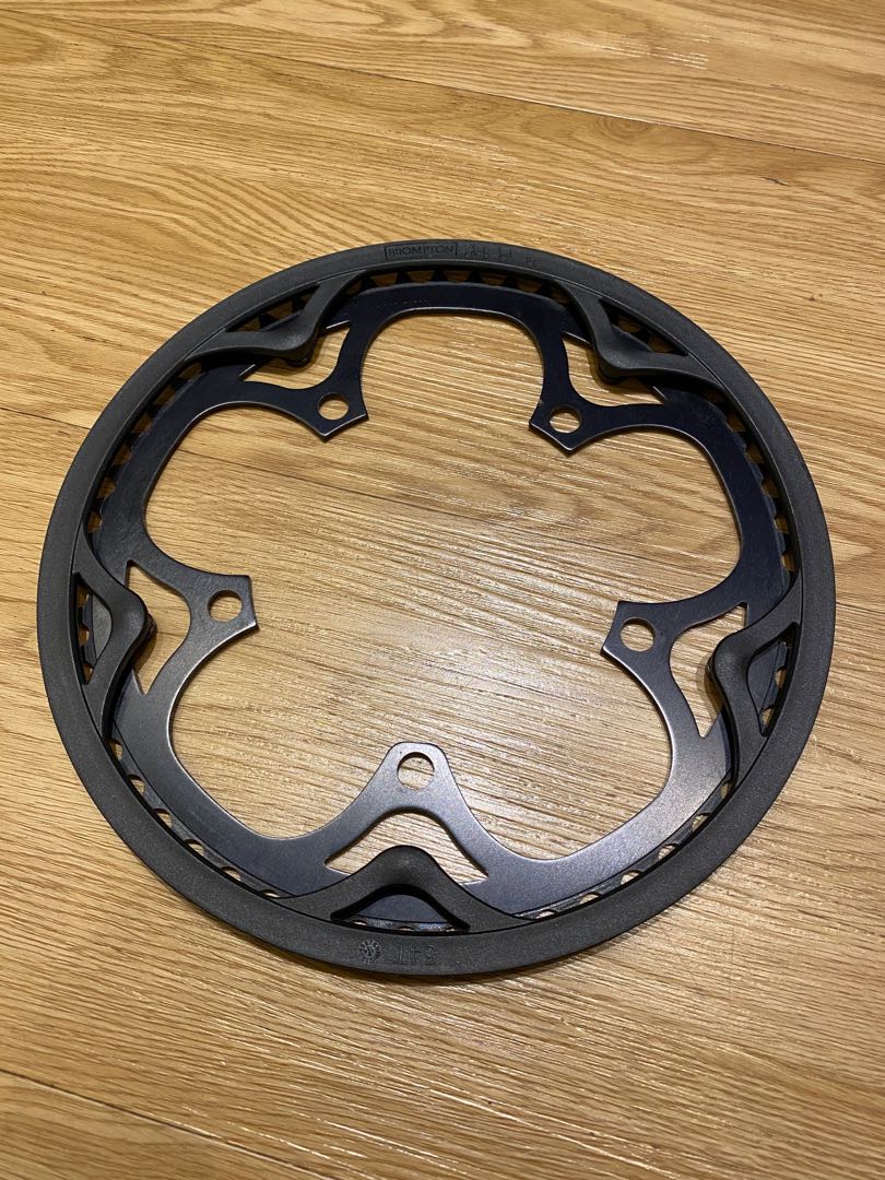 Brompton original chainring/guard black edition, Sports Equipment ...