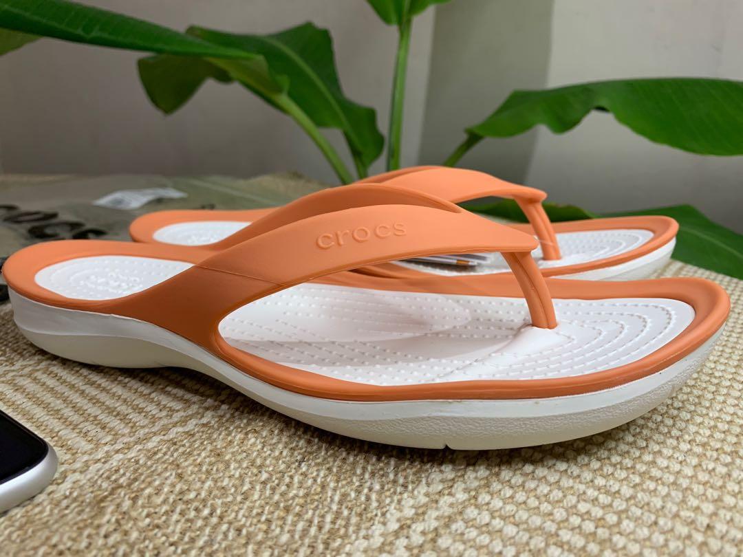 CROCS SWIFTWATER FLIP, Women's Fashion, Footwear, Slippers and slides ...