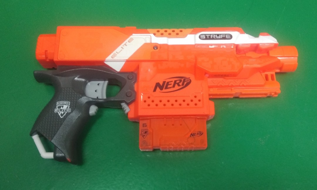 Hasbro Nerf N-Strike Elite Stryfe Grey Trigger, Hobbies & Toys, Toys ...