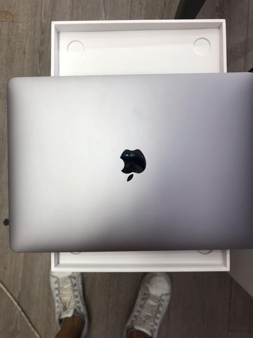 MacBook Air A2337 M1 chip 8gb ram 256ssd, Computers & Tech, Laptops ...