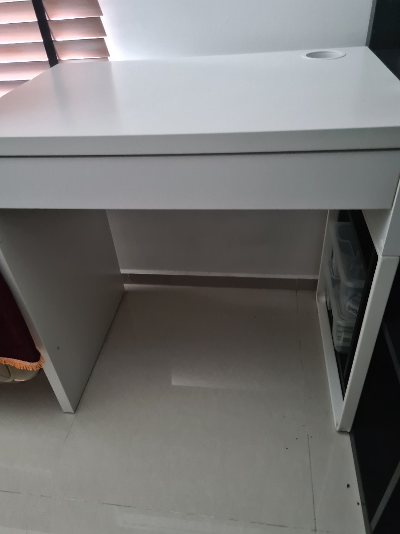 Micke table, Furniture & Home Living, Furniture, Tables & Sets on Carousell