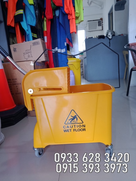 Mop Squeezer Janitorial Cleaner Cart, Commercial & Industrial ...