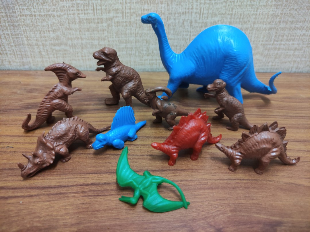 Vintage 80s Plastic toy figures caveman and dinosaur, Hobbies & Toys ...