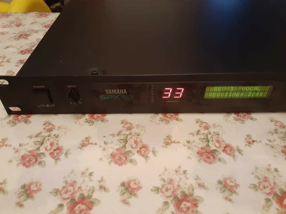 Yamaha spx 90 effects process, Hobbies & Toys, Music & Media, Musical ...