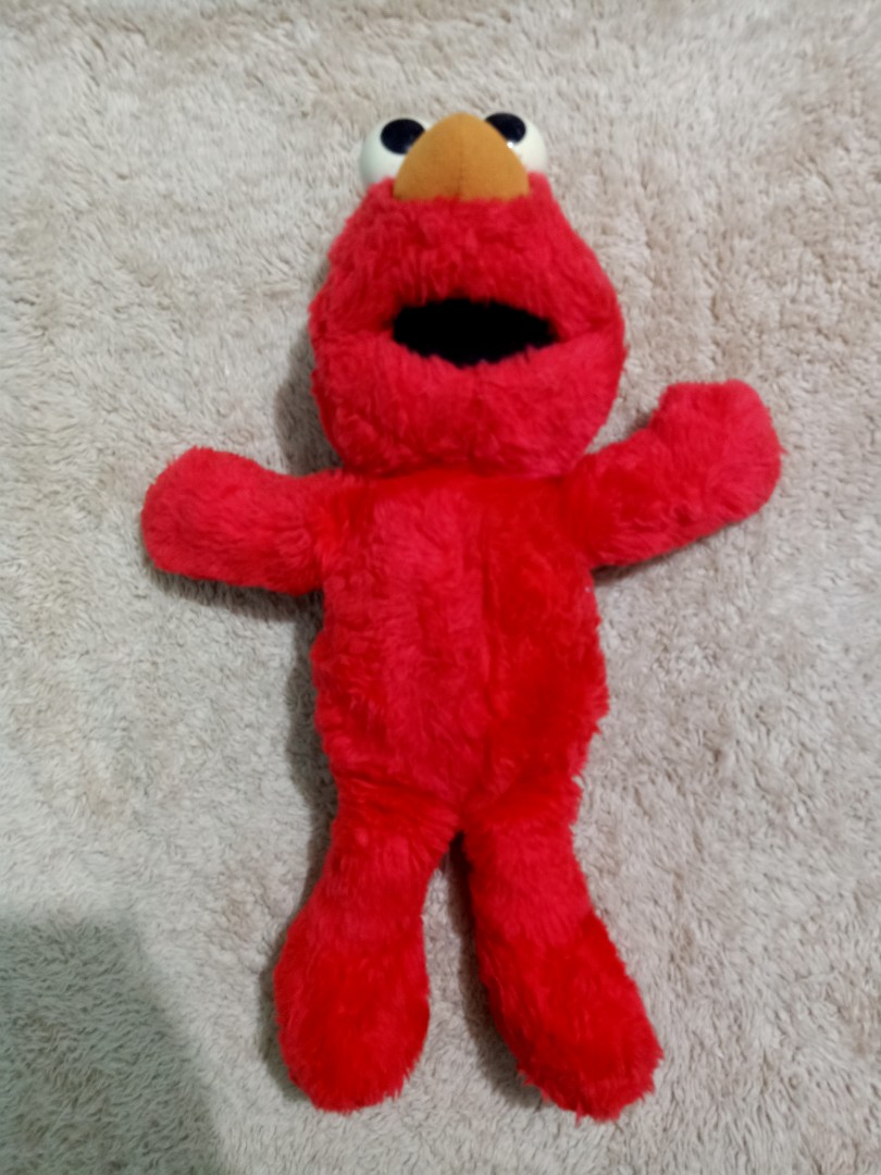 BATTERY-OPERATED TALKING ELMO OF SESAME STREET (16 to 17 inches ...