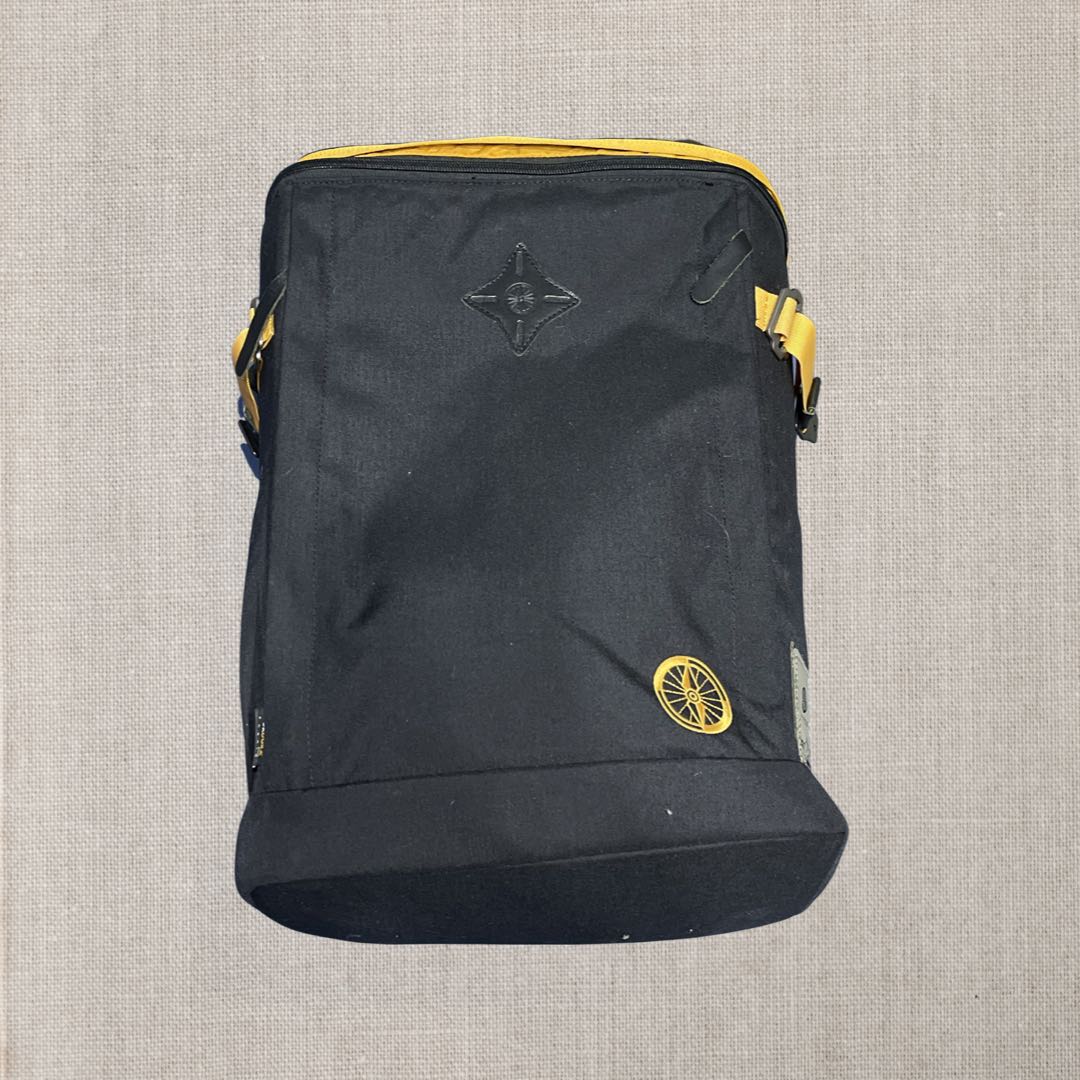 Beanpole Backpack / Hiking bag, Men's Fashion, Bags, Backpacks on Carousell
