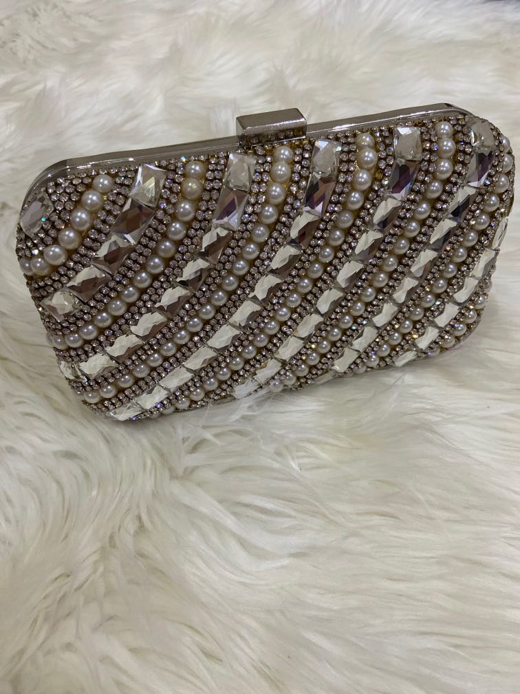 Clutch Pesta Gold Permata, Fesyen Wanita, Tas & Dompet di Carousell