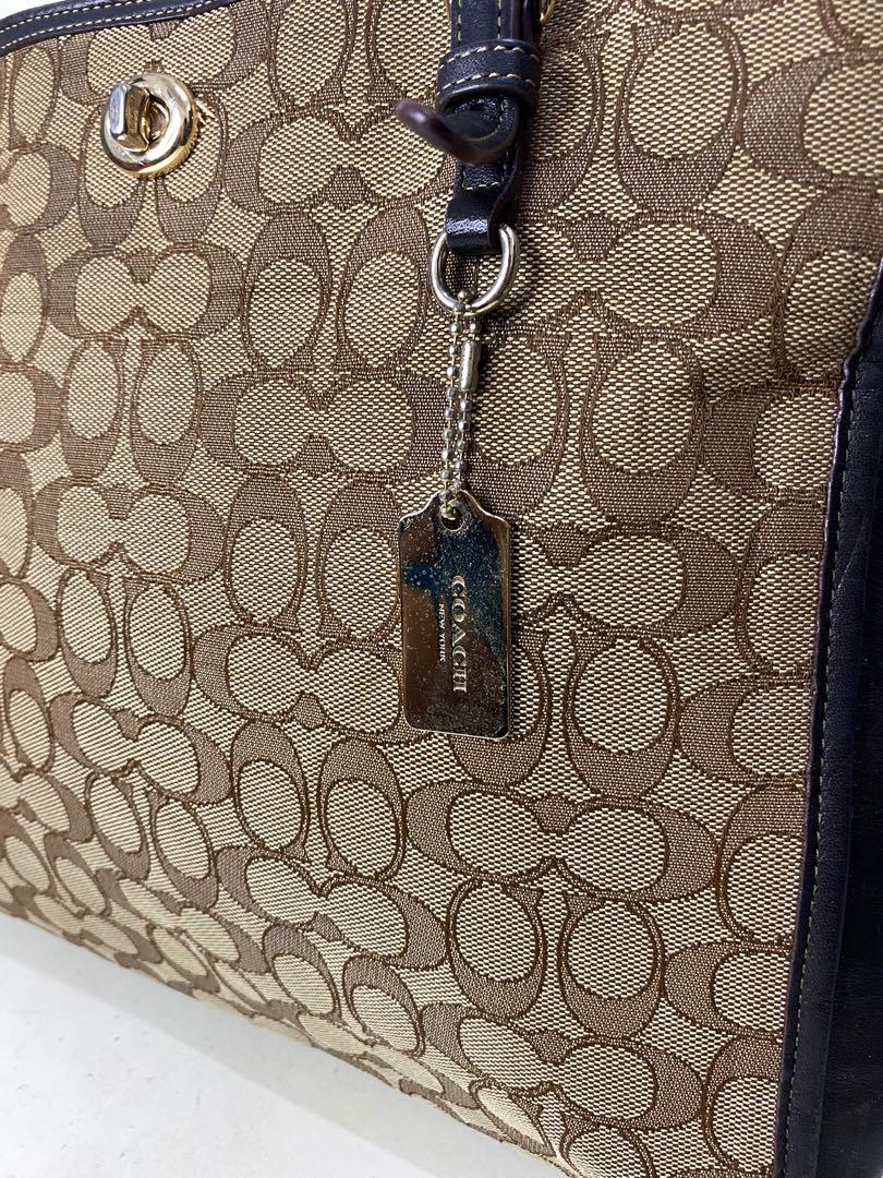 Coach Signature Turnlock Tote, Luxury, Bags & Wallets on Carousell