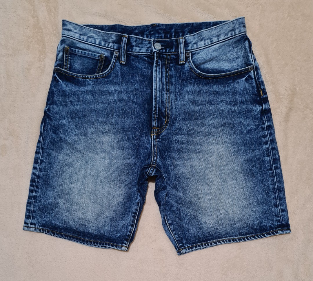 GU washed denim shorts, Men's Fashion, Bottoms, Shorts on Carousell