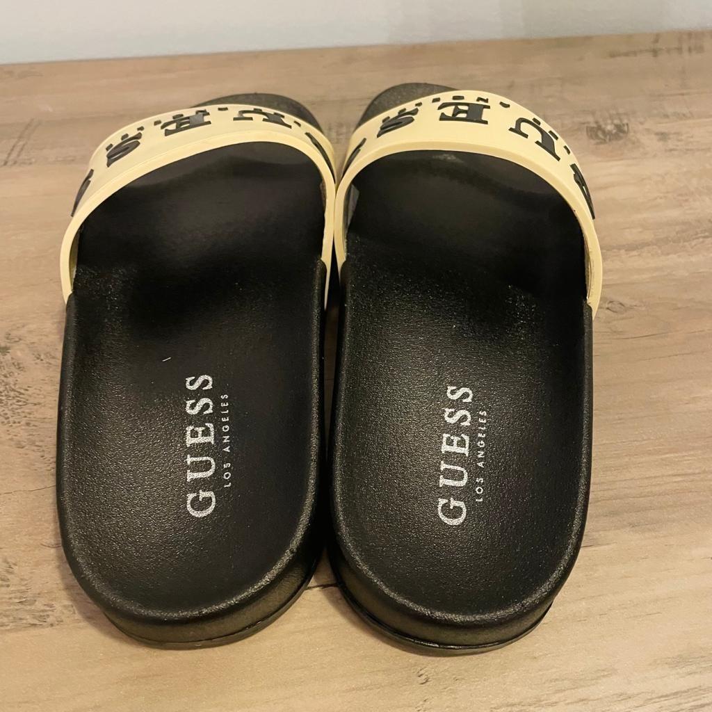 Guess Slides, Women's Fashion, Footwear, Flats & Sandals on Carousell