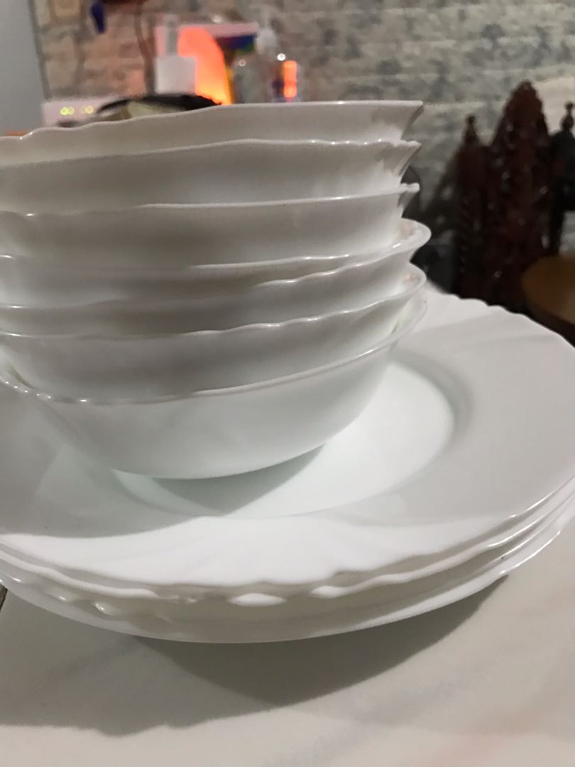 Luminarc plate and bowl set - 4 plates, 7 bowls -Php350, Furniture ...
