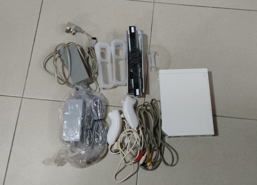 Nintendo Wii Console (Without Controllers), Video Gaming, Video Game ...