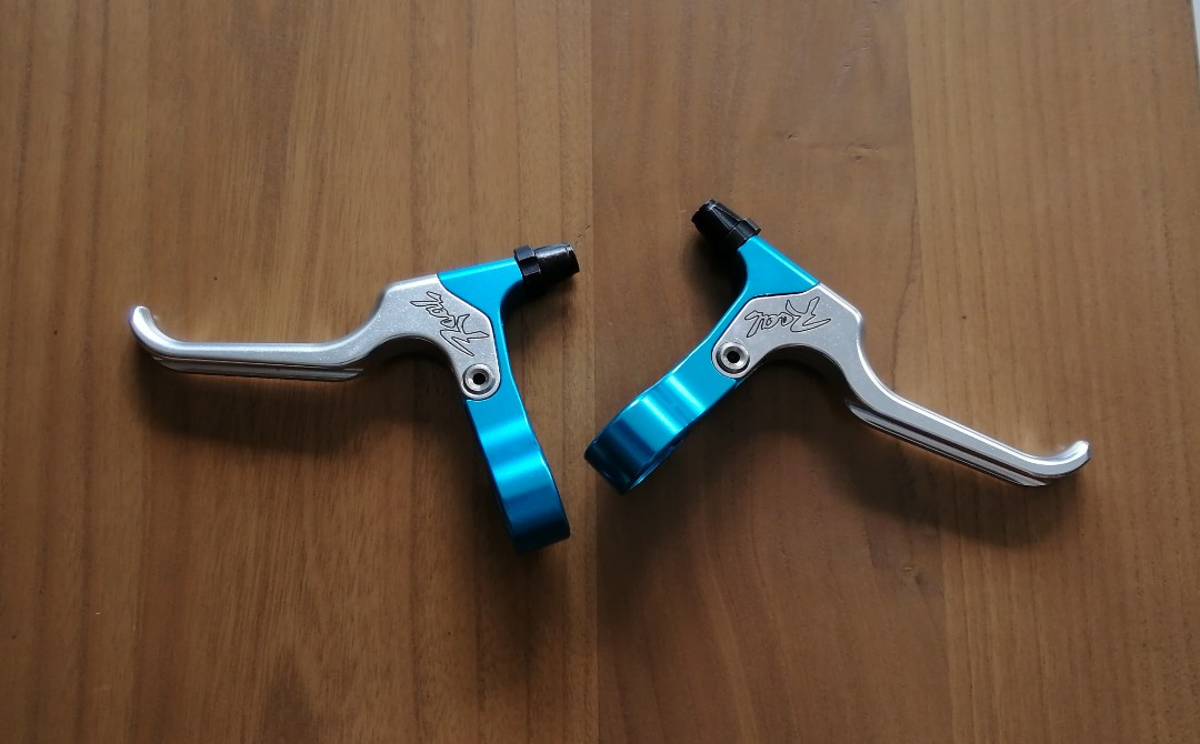 Retro vintage NOS REAL brake levers, Sports Equipment, Bicycles & Parts ...