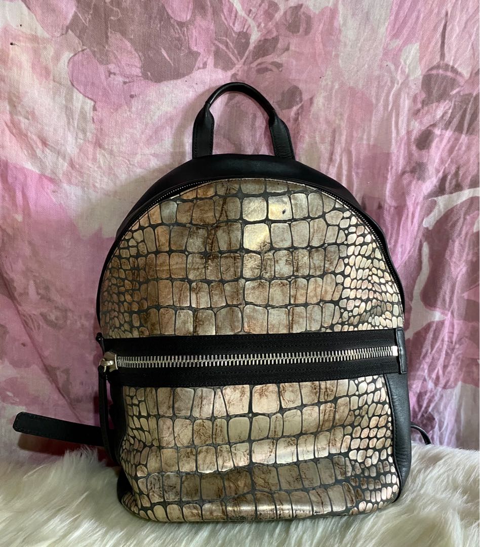 ROUGE & LOUNGE Backpack, Women's Fashion, Bags & Wallets, Backpacks on ...