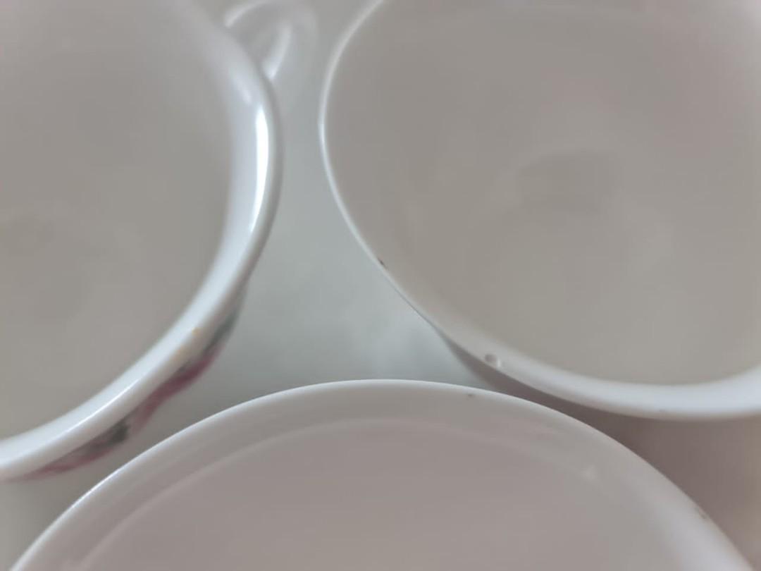 Set Pinggan Makan vantage porcelin ala english style, Furniture & Home ...