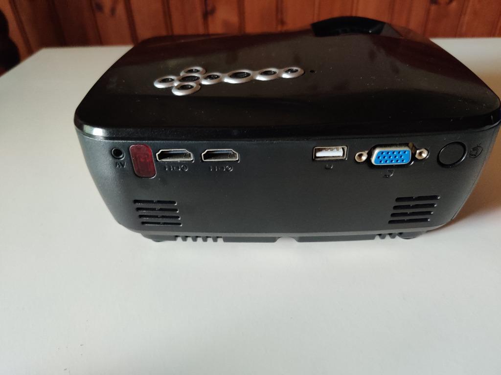 SimpleBeamer GP70 Series Portable Projector/Beamer, TV & Home ...