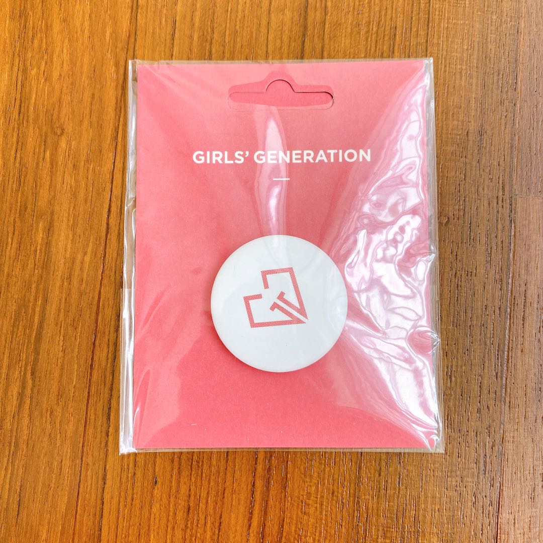 SNSD Pin Badge, Hobbies & Toys, Memorabilia & Collectibles, K-Wave on ...