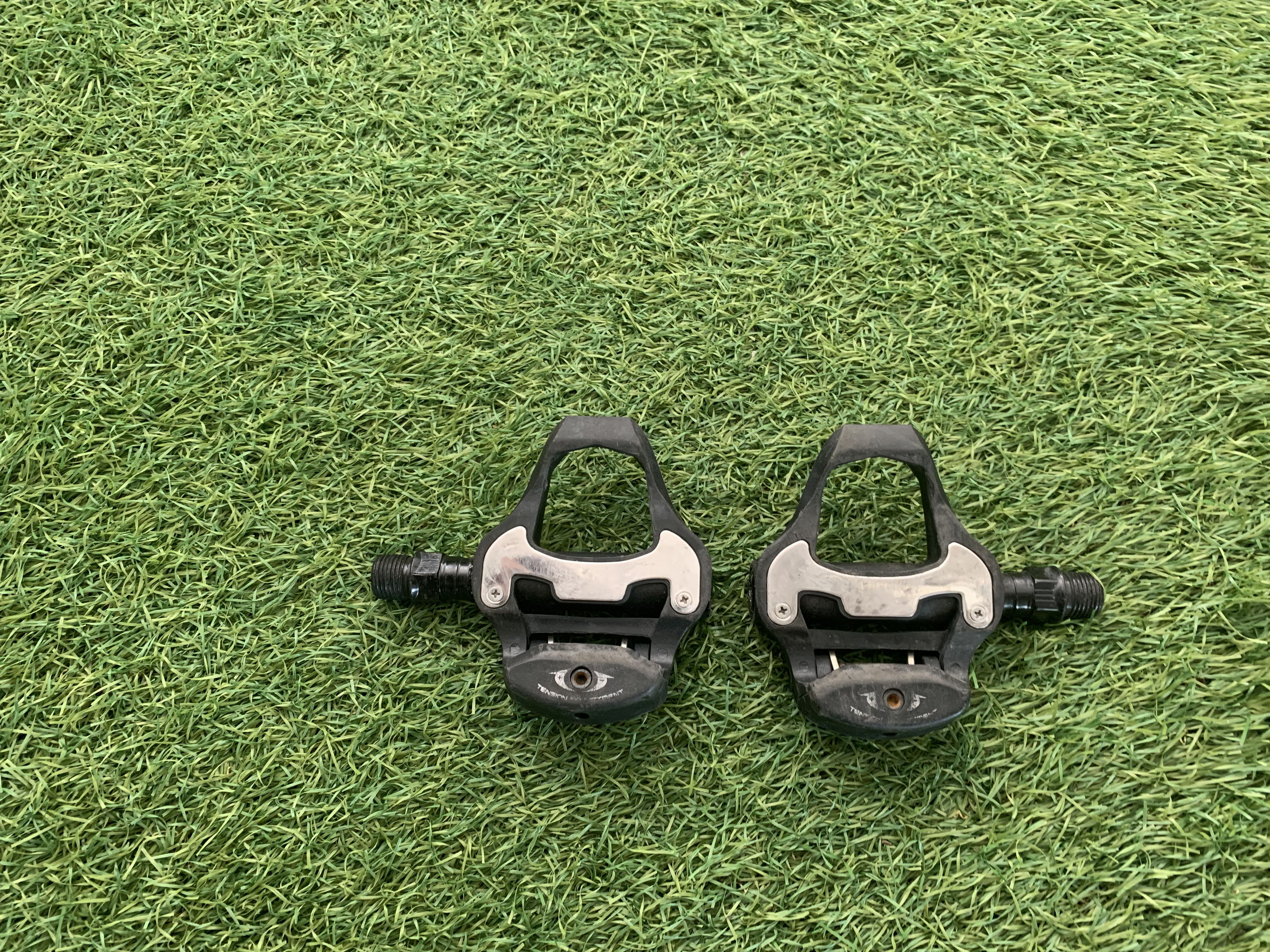 SPD pedals rockbros LOOK system, Sports Equipment, Bicycles & Parts ...