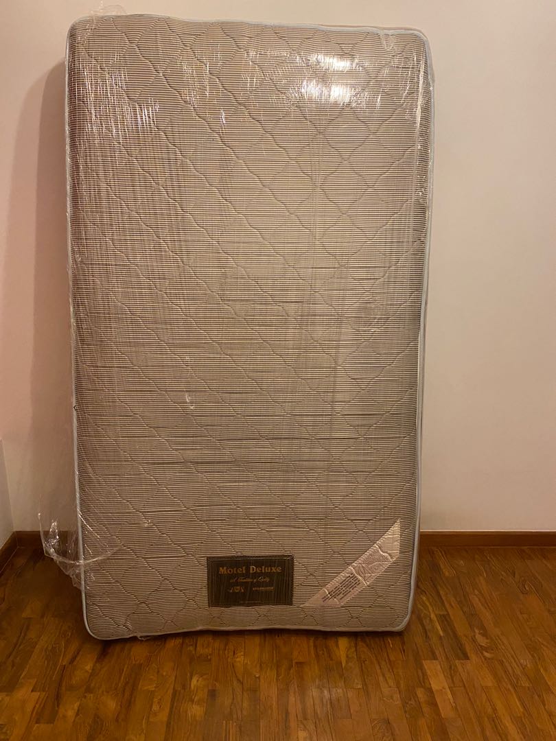 Stylemaster (King Koil) Motel Deluxe super single mattress (new ...